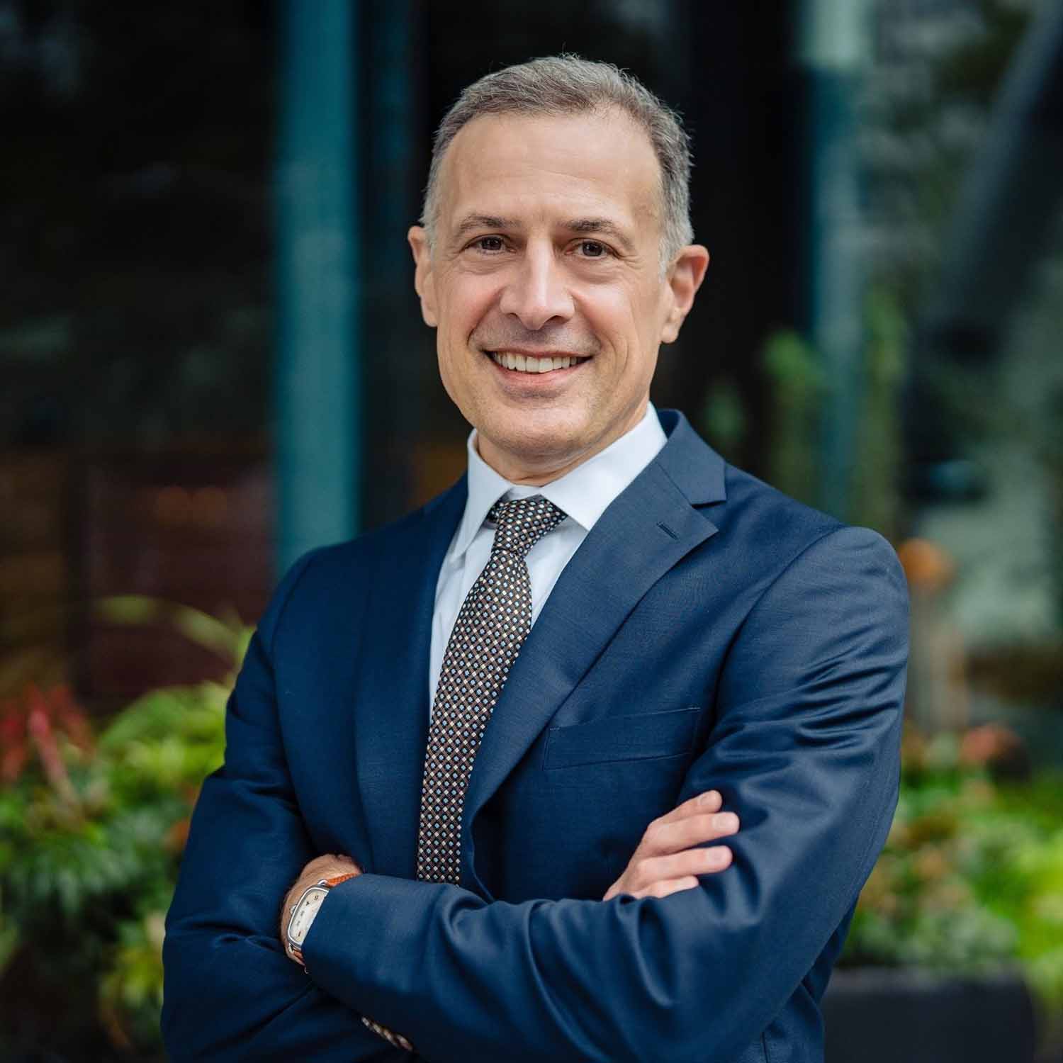 Think Like Amazon: Leveraging Lessons in Innovation and Leadership with ...